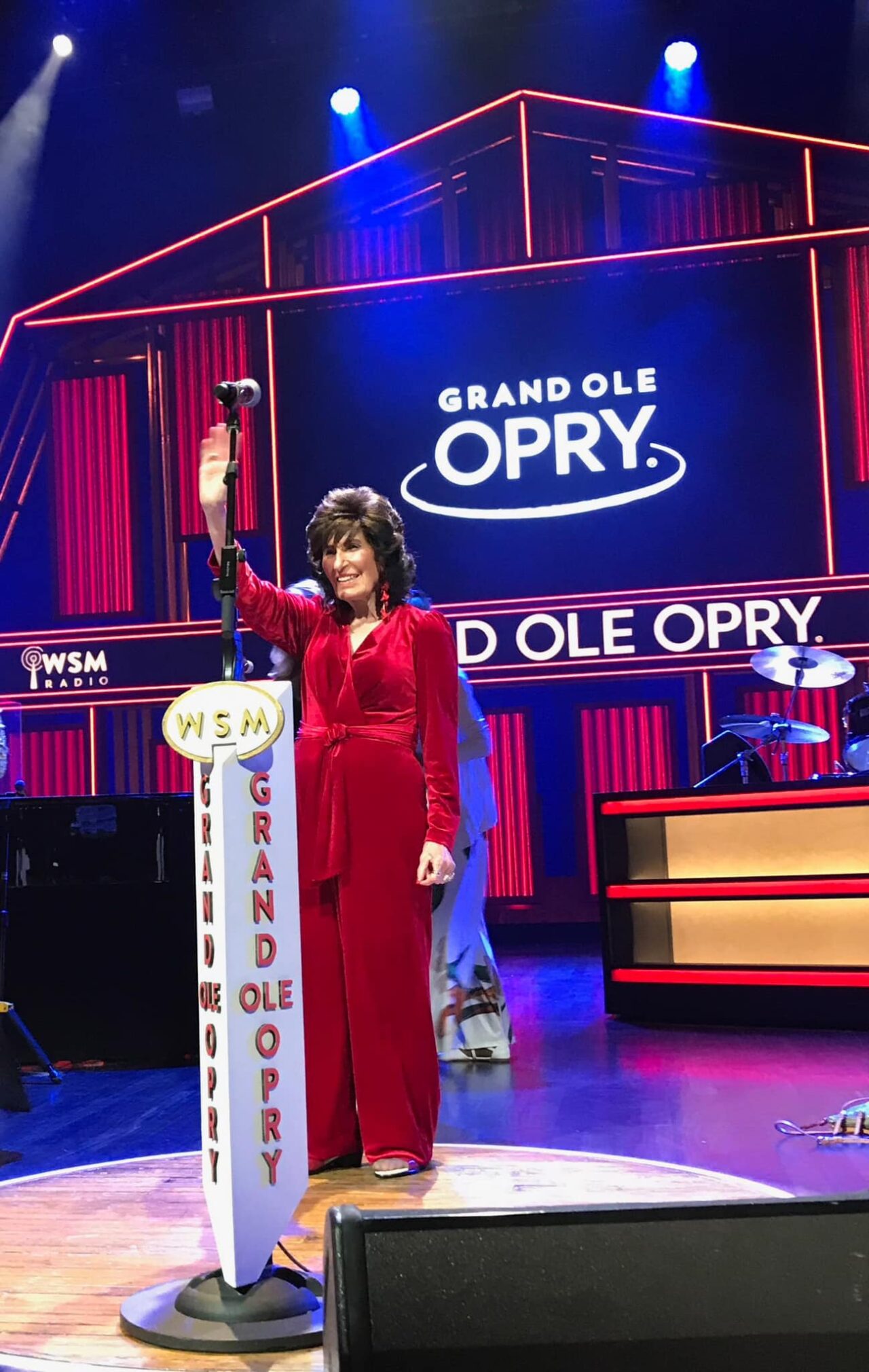 Mary McCoy Shines at The Grand Ole Opry | Kstar Country K-Star Radio ...